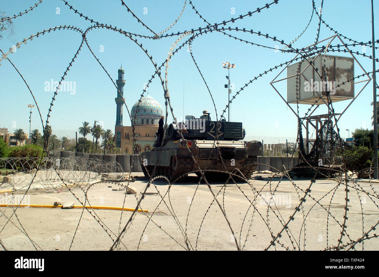 Fall of baghdad hi-res stock photography and images - Alamy