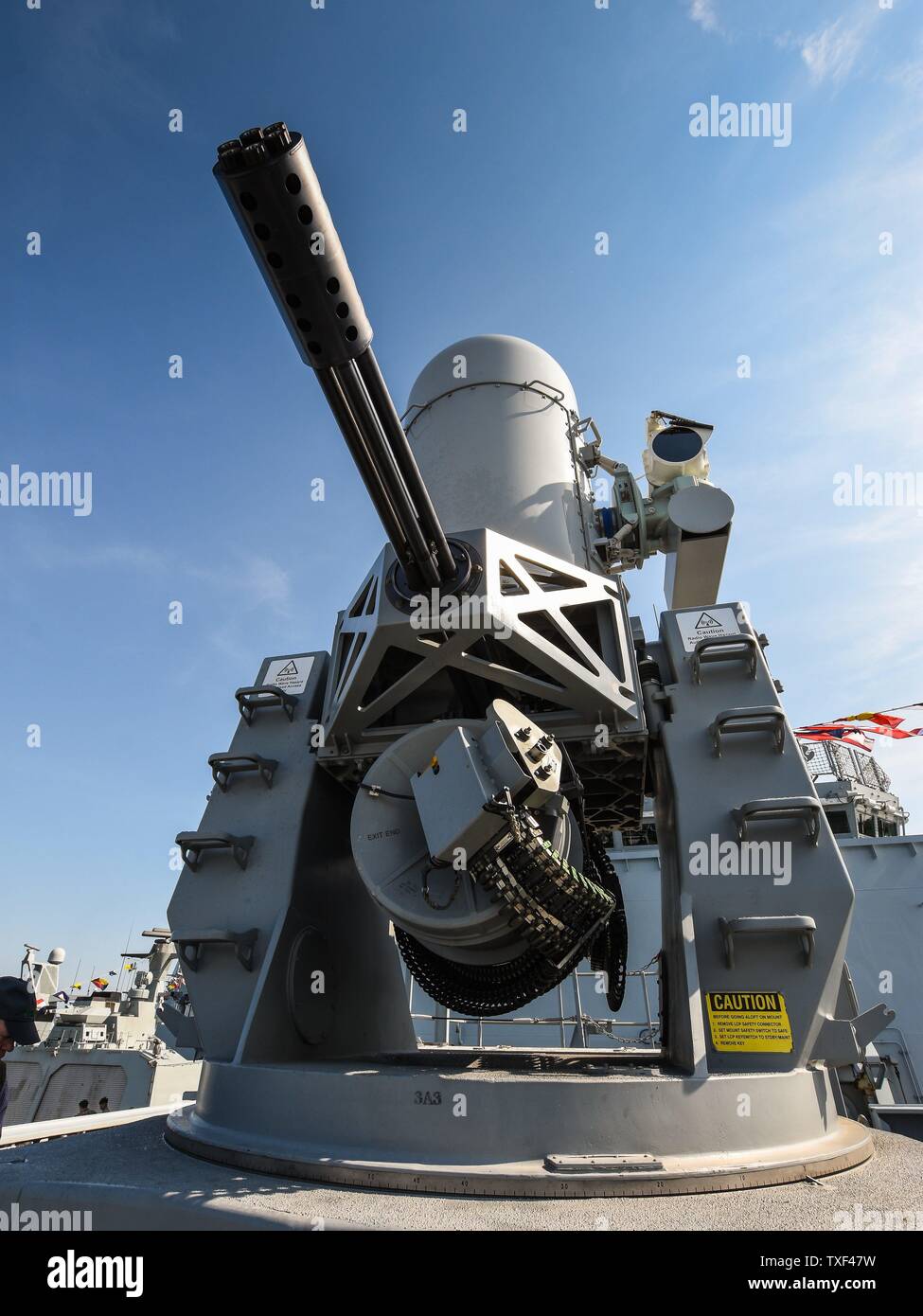 Mk 15 phalanx close in weapons system ciws hi-res stock photography and ...