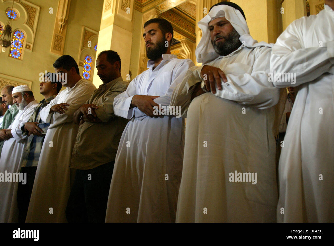 Radical sunni hi-res stock photography and images - Alamy