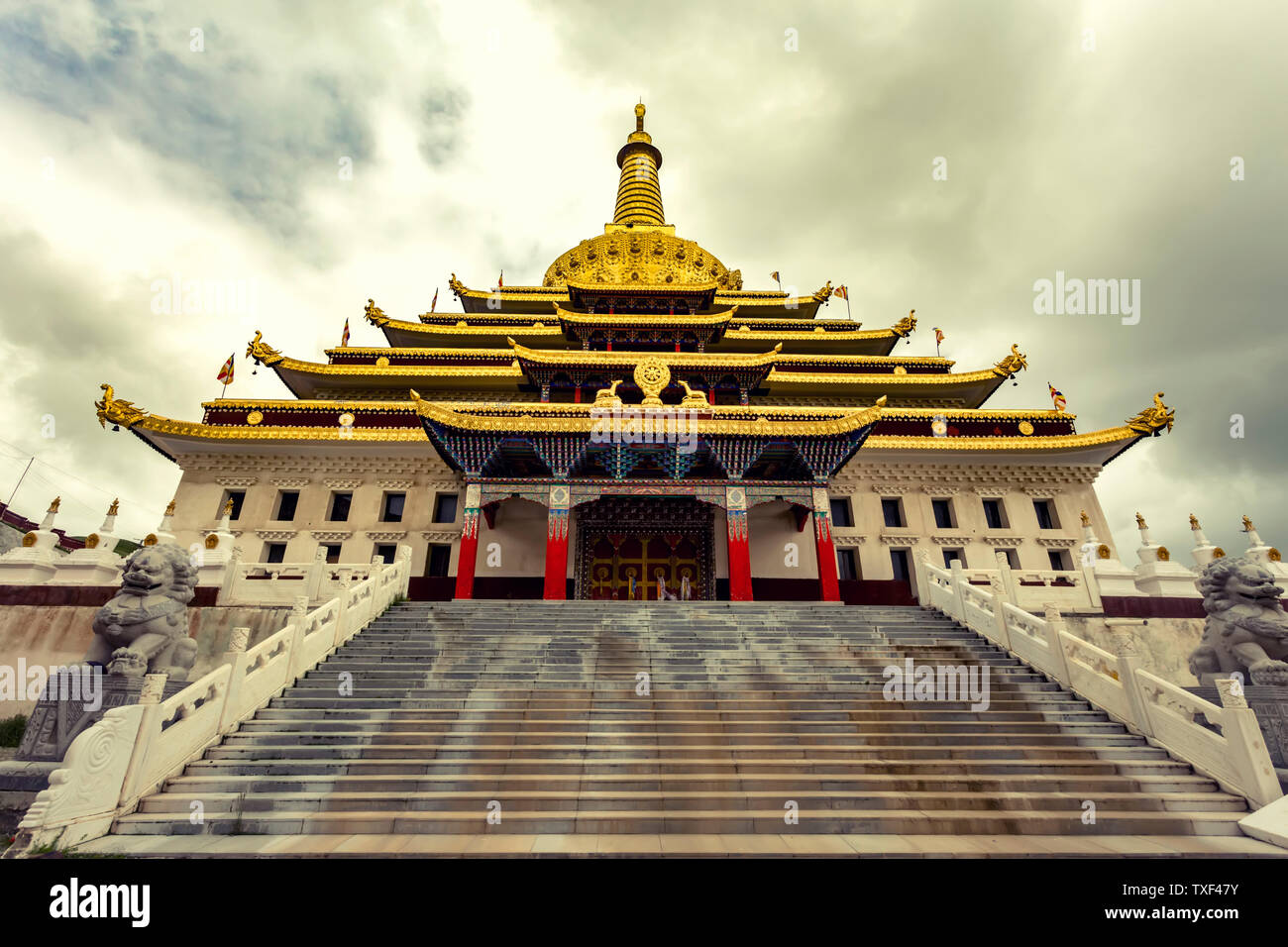 The scenery of Dongga Temple Stock Photo - Alamy