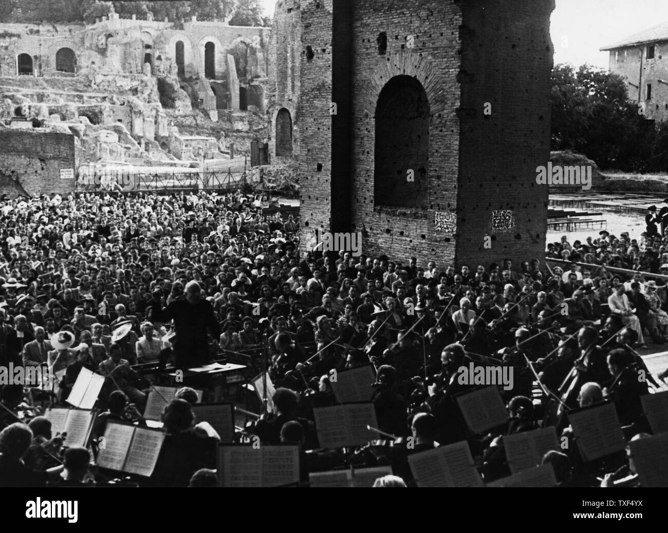 Italy, Rome, concerts at the Basilica of Maxentius, 1930 Stock Photo ...