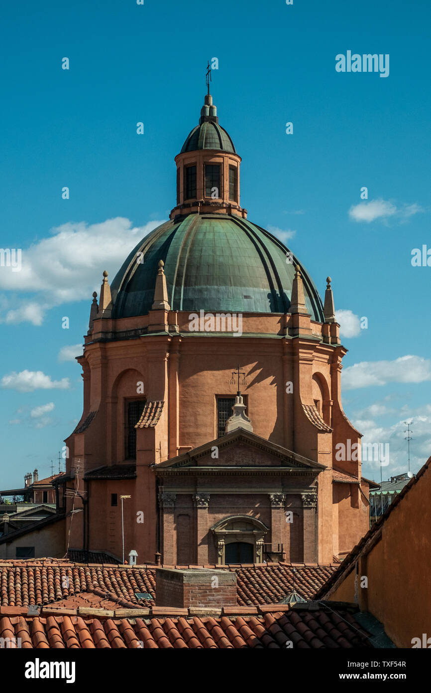 Dome bologna hi-res stock photography and images - Alamy