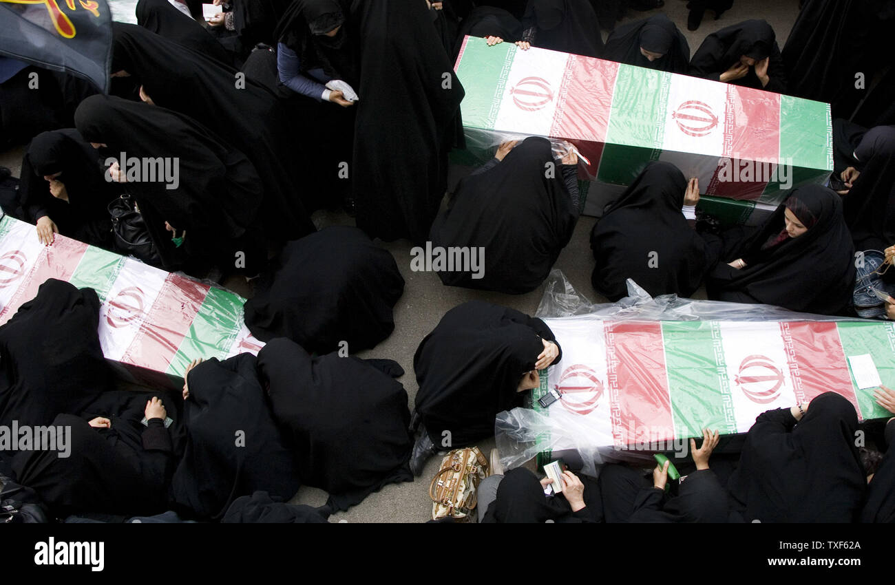 Iranian women commemorate those who were killed during Iran-Iraq war ...