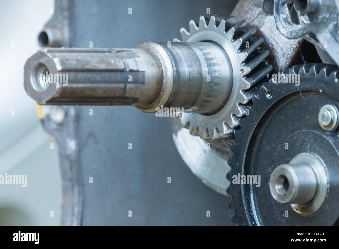 Gears and cogs box hi-res stock photography and images - Alamy