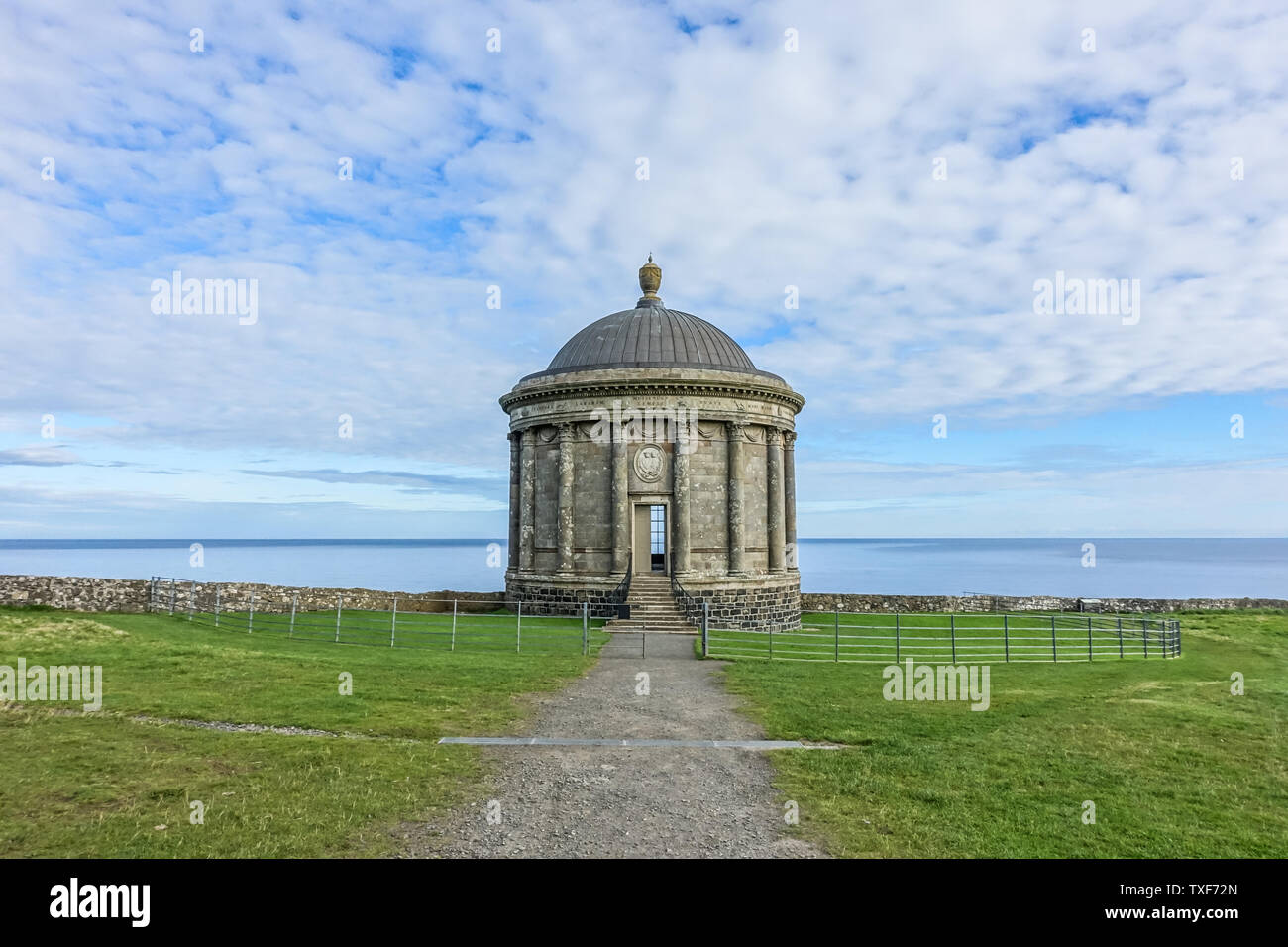 Mussenden temple ireland hi-res stock photography and images - Alamy