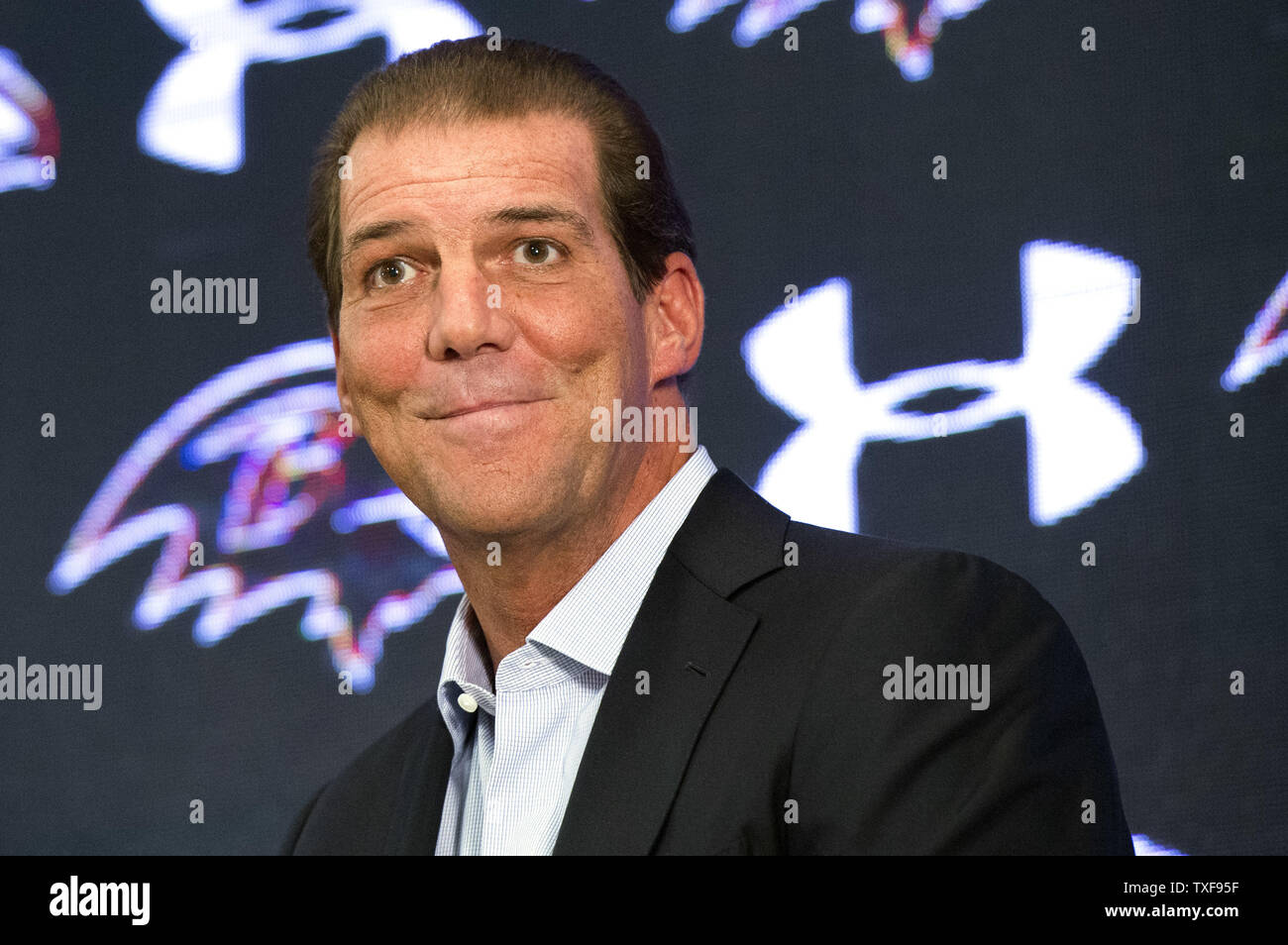 Steve owens hi-res stock photography and images - Alamy