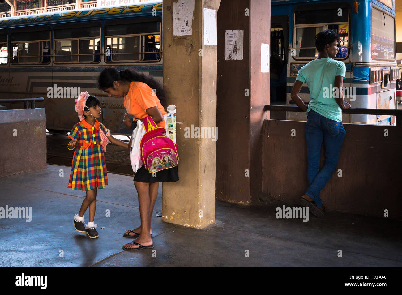 Sri lankan girl hi-res stock photography and images - Alamy