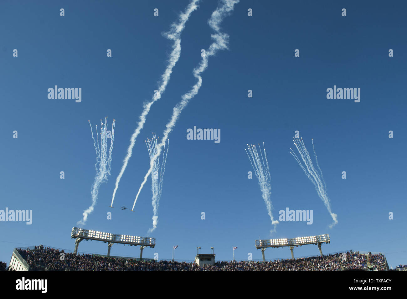 World war era planes hi-res stock photography and images - Alamy