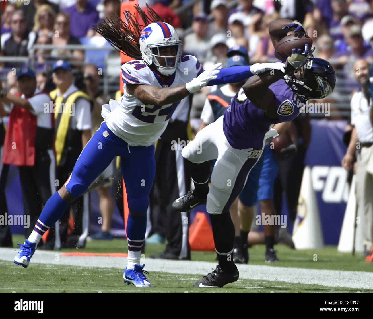 Buffalo bills stephon gilmore hi-res stock photography and images - Alamy