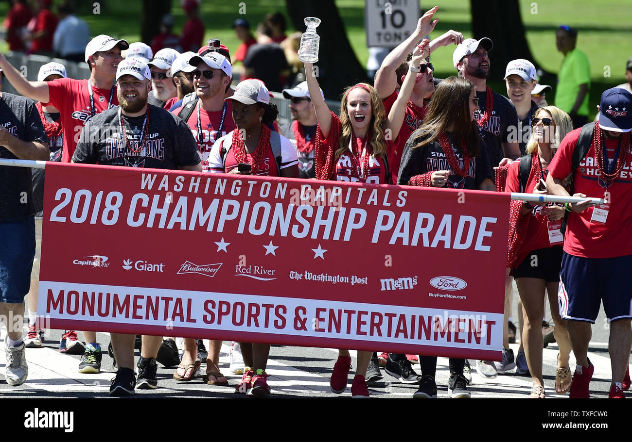 The Washington Capitals and their fans celebrate the team's first ...