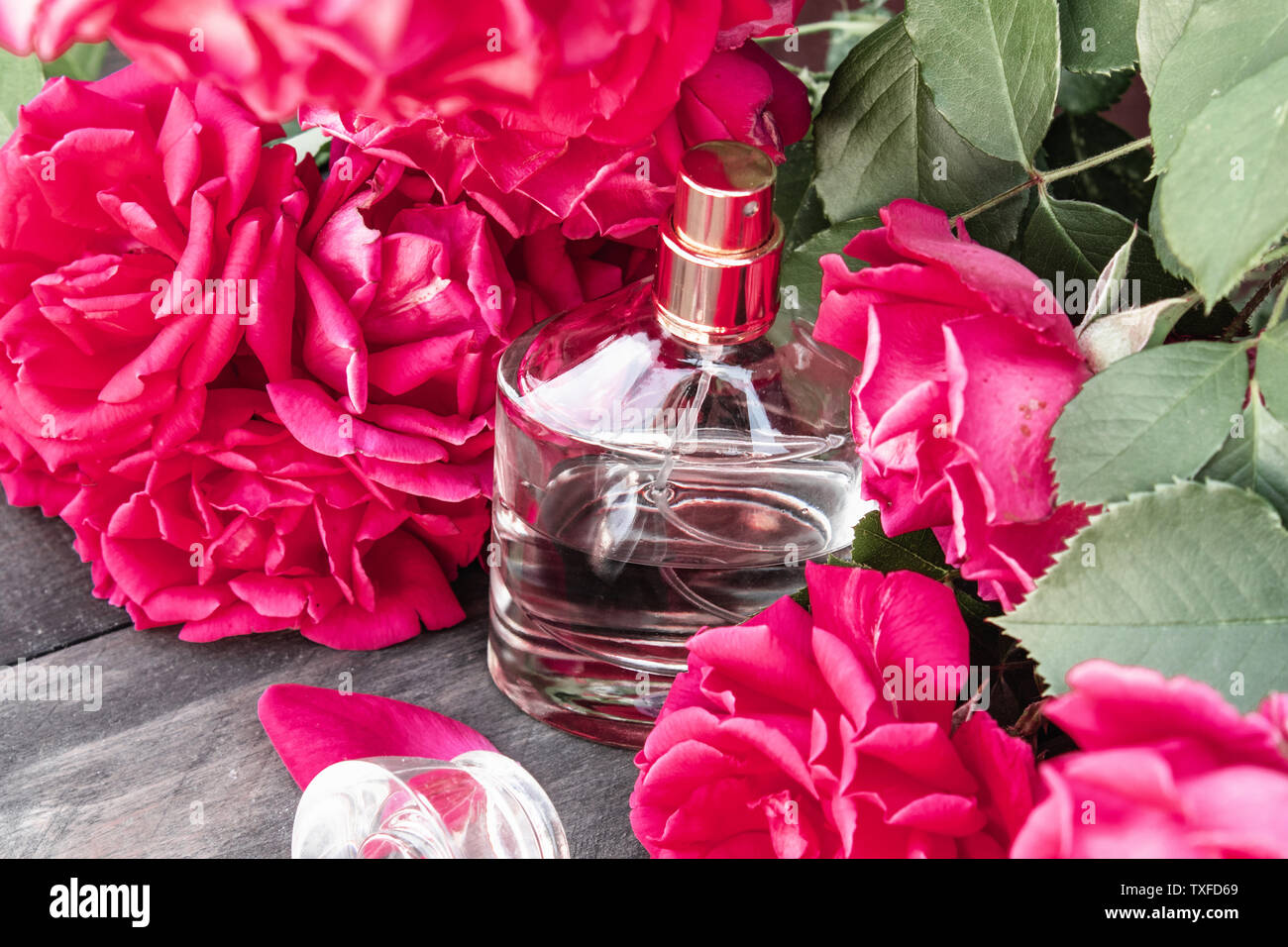 Roses perfume bottle hi-res stock photography and images - Alamy