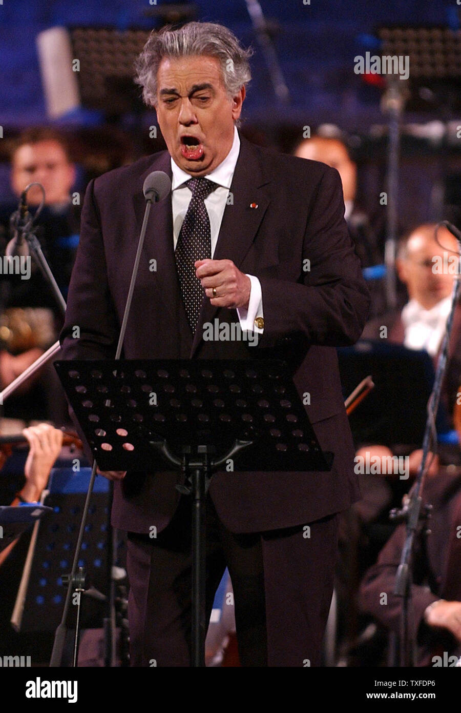 Spanish opera singer Placido Domingo sings at the Temple of Jupiter in ...