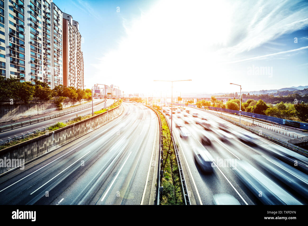Busy traffic in seoul city hi-res stock photography and images - Alamy