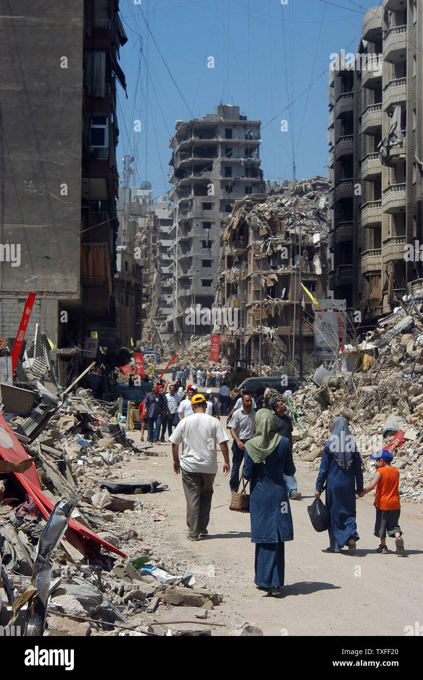 Destroyed billboard hi-res stock photography and images - Alamy