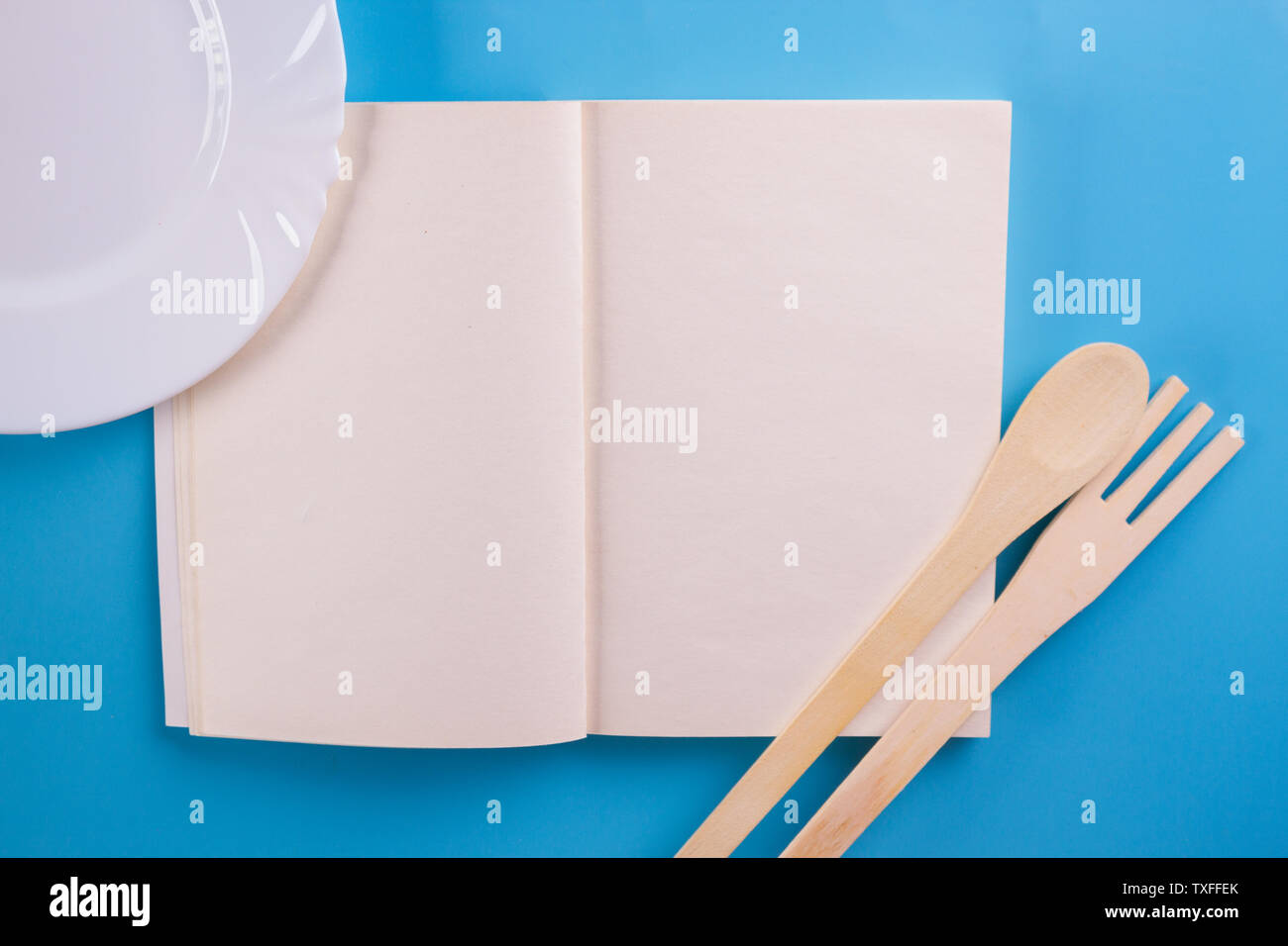 open recipe book with copy space for recipe Stock Photo - Alamy