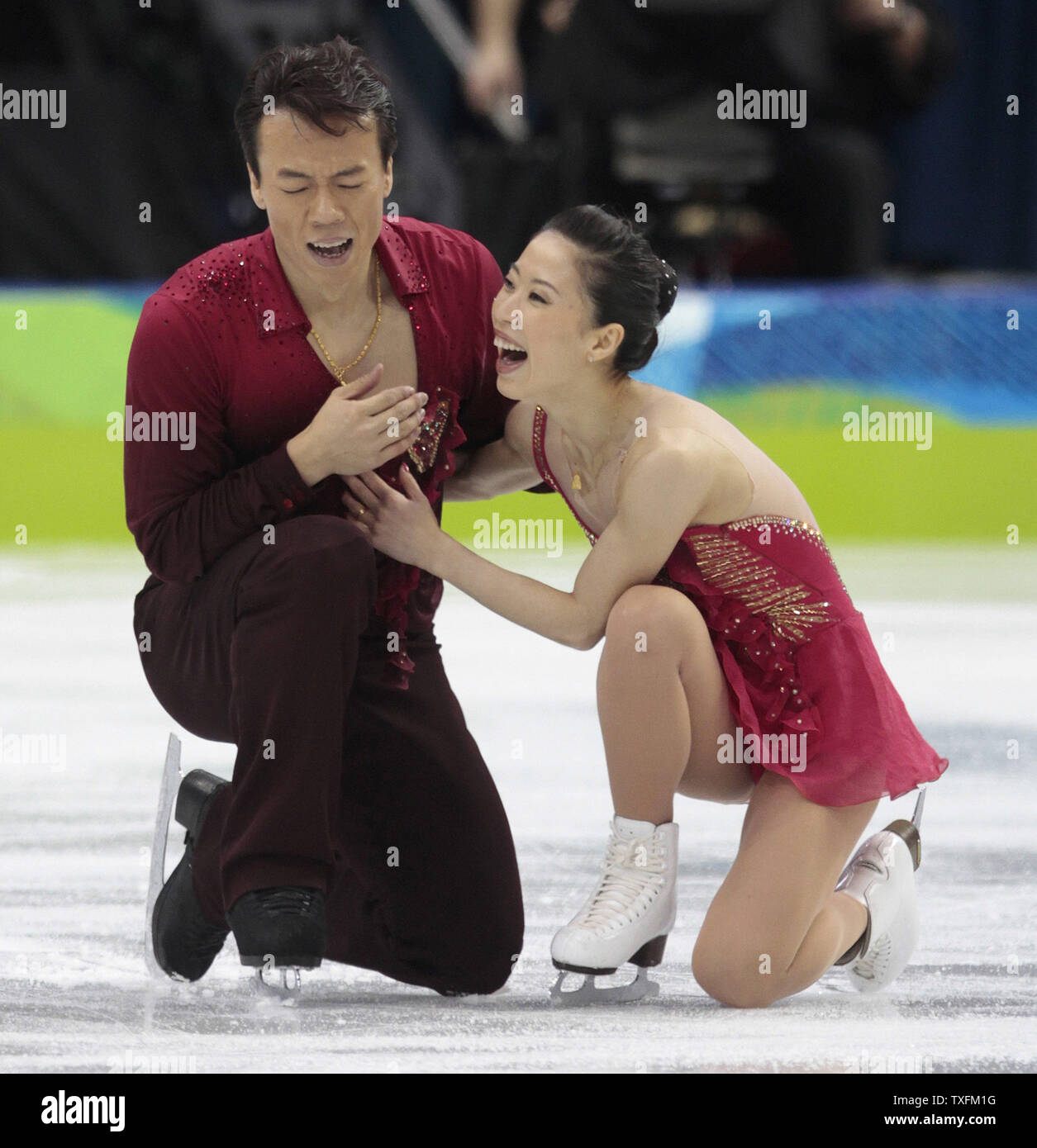 Figure skaters routine hi-res stock photography and images - Alamy