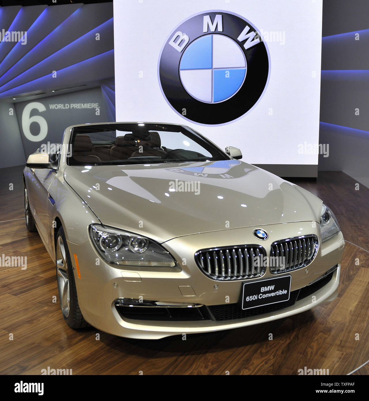 BMW unveils the 2012 6 Series convertible at the 2011 North American ...