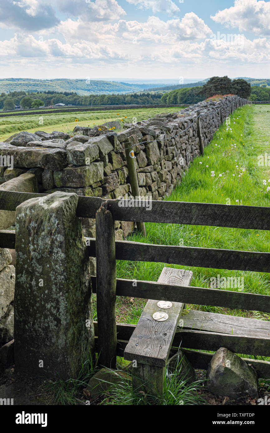 Style wooden countryside hi-res stock photography and images - Alamy