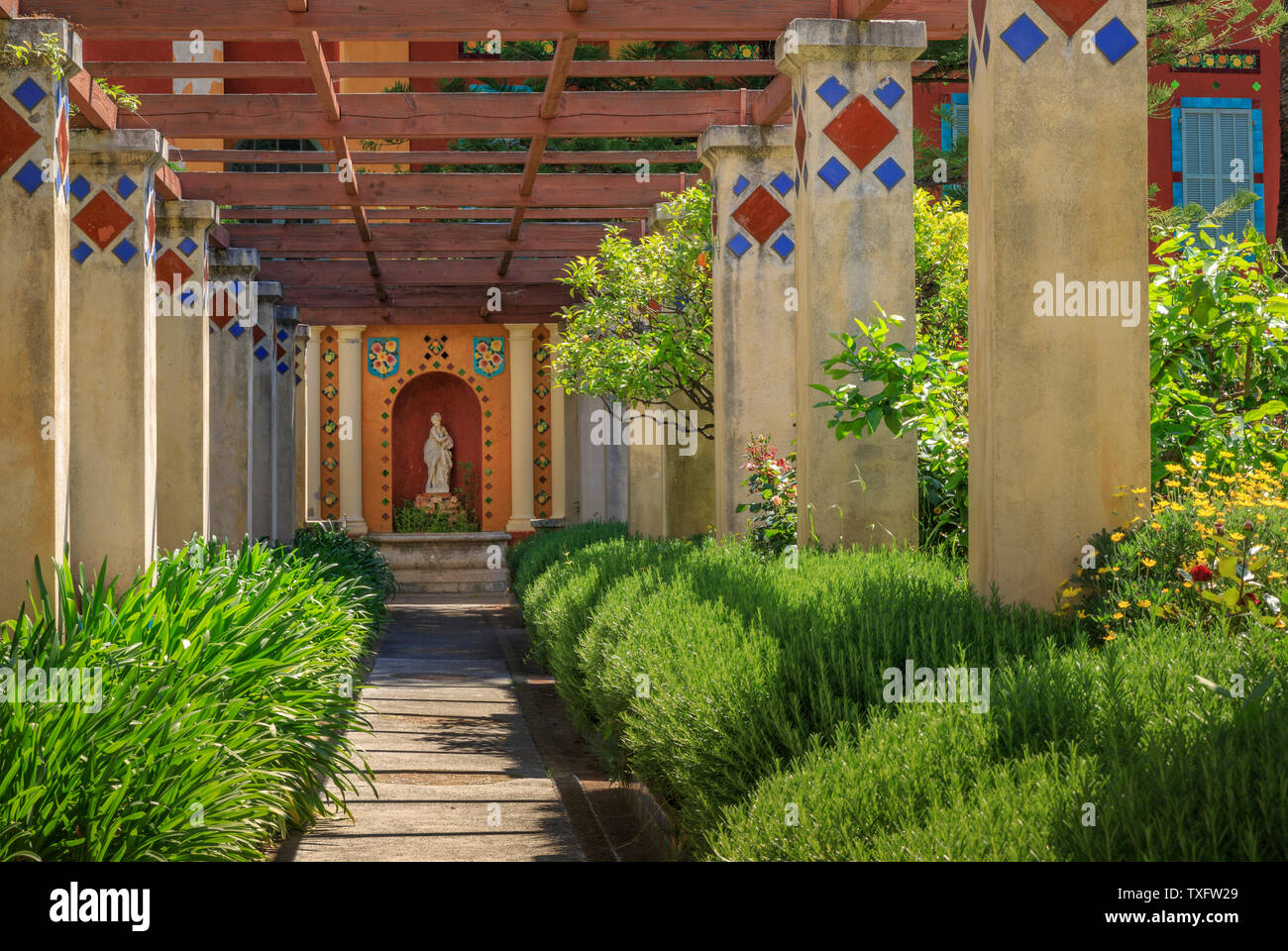 France, Alpes Maritimes, Menton, Garavan district, jardin Fontana Rosa ...