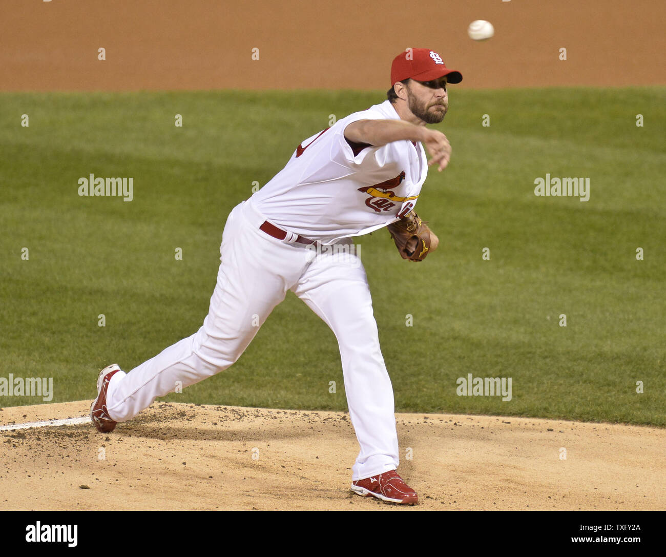 St. Louis Cardinals starting pitcher Adam Wainwright throws to the ...