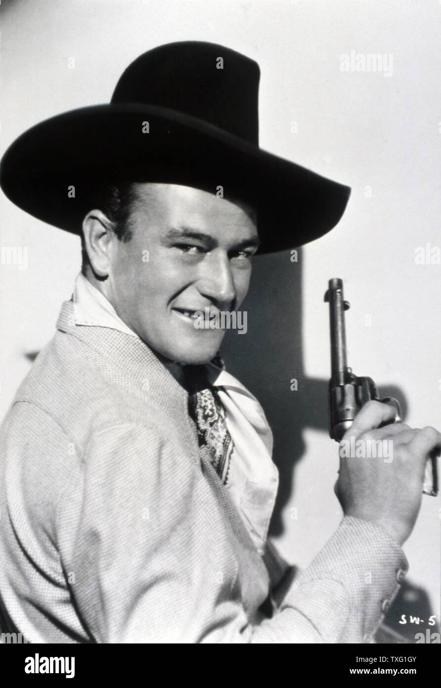 The Desert Trail Year: 1935 USA Director: Lewis D. Collins John Wayne ...