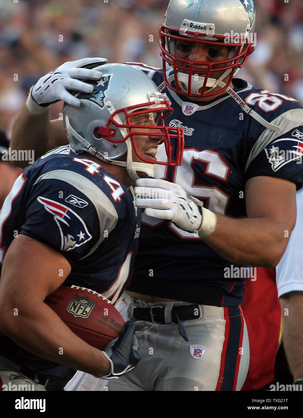 New England Patriots tight end David Thomas congratulates running back ...