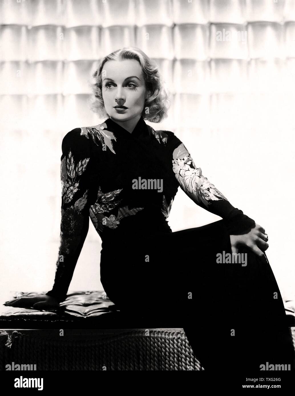 Carole Lombard Body