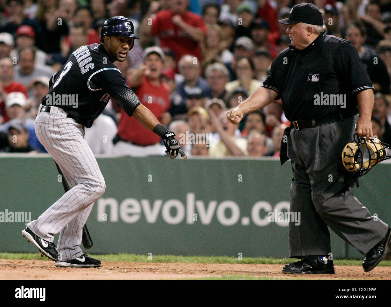 Red sox catcher doug mirabelli hi-res stock photography and images - Alamy