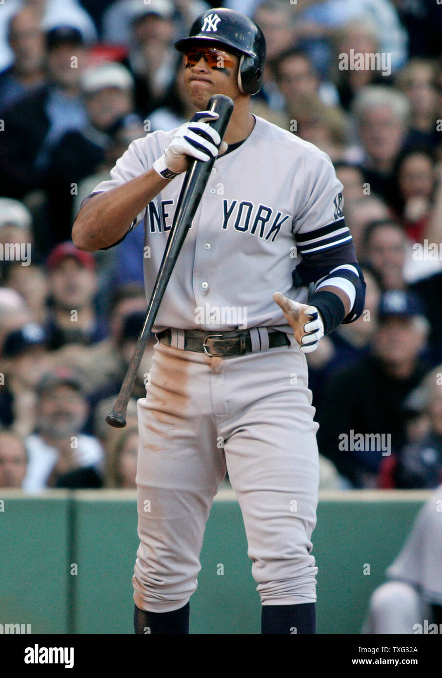 Matthew rodriguez hi-res stock photography and images - Alamy