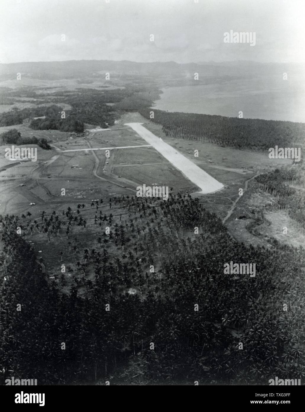 World war ii airfield hi-res stock photography and images - Alamy