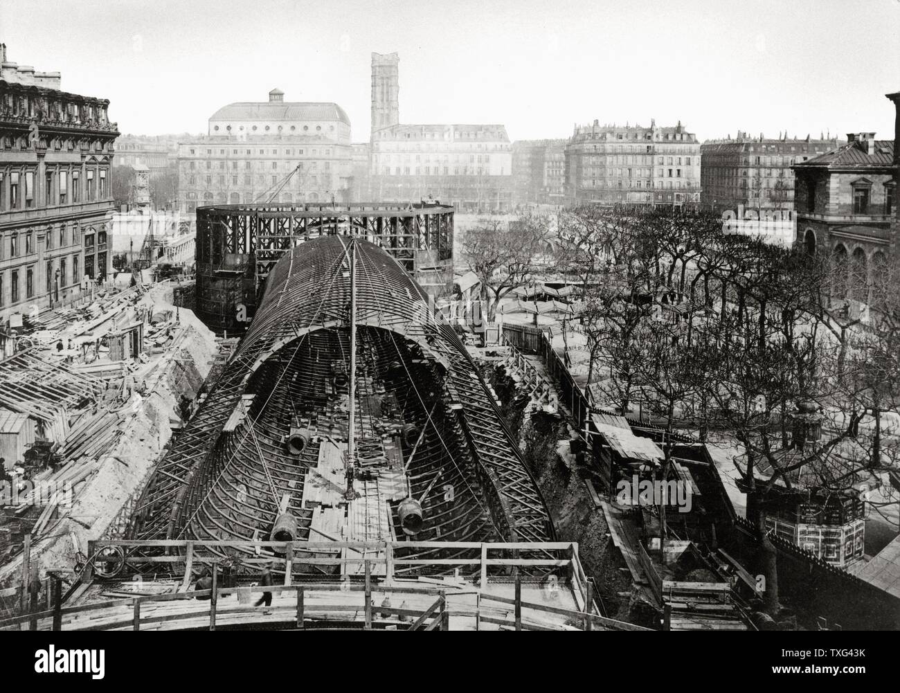 Construction paris metro hi-res stock photography and images - Alamy