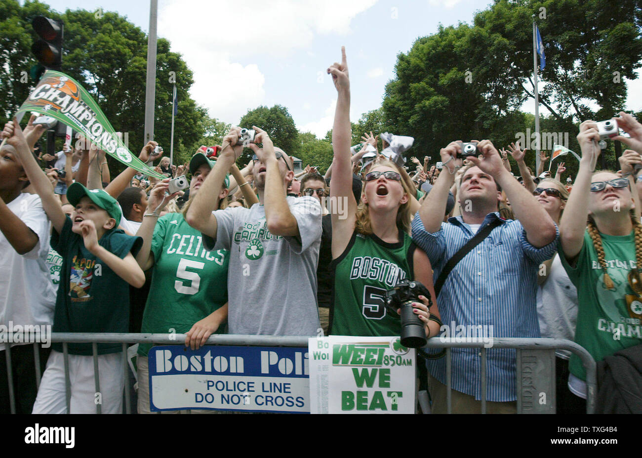Celtics team hi-res stock photography and images - Alamy