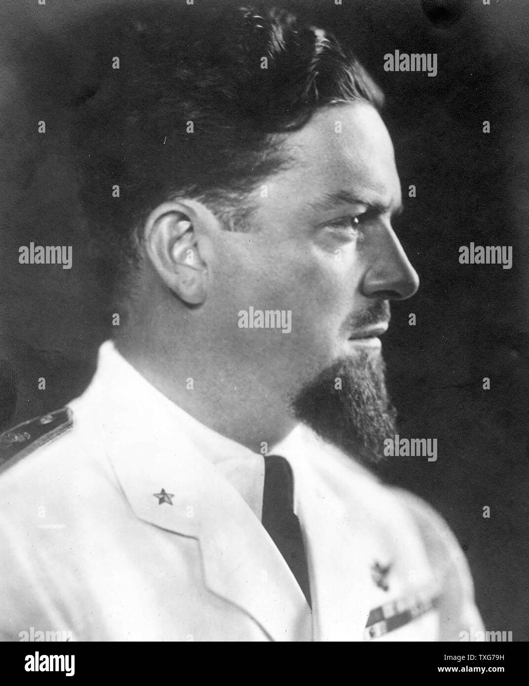 Mussolini fascist uniform hi-res stock photography and images - Alamy