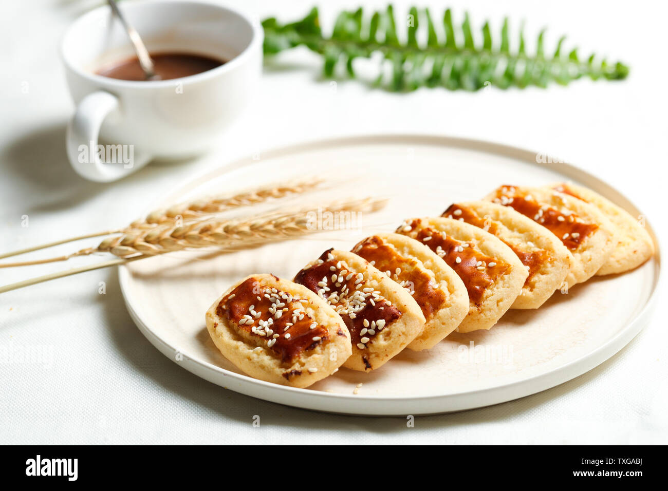 Delicious snack, sesame crisp Stock Photo - Alamy