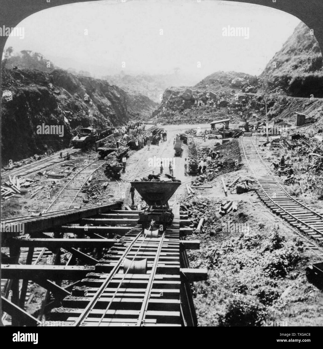 Panama Canal under construction, 1907. Washington, Library of Congress ...