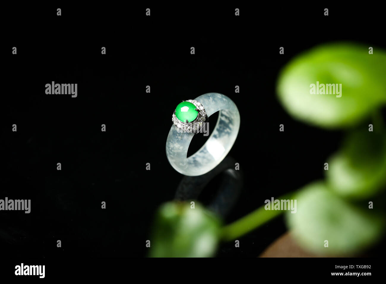 The emerald ring Stock Photo - Alamy