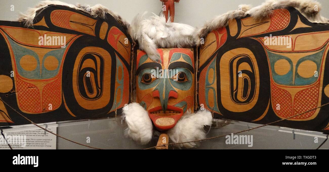 Haida mask transformation hi-res stock photography and images - Alamy