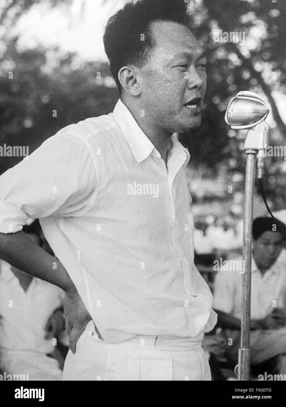 Photograph of Lee Kuan Yew (1923-2015) first Prime Minister of ... Photograph of Lee Kuan Yew (1923-2015) first Prime Minister of ...