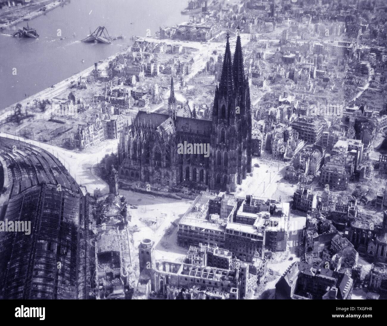 The ruins of the German city of Cologne after allied air raids in World ...