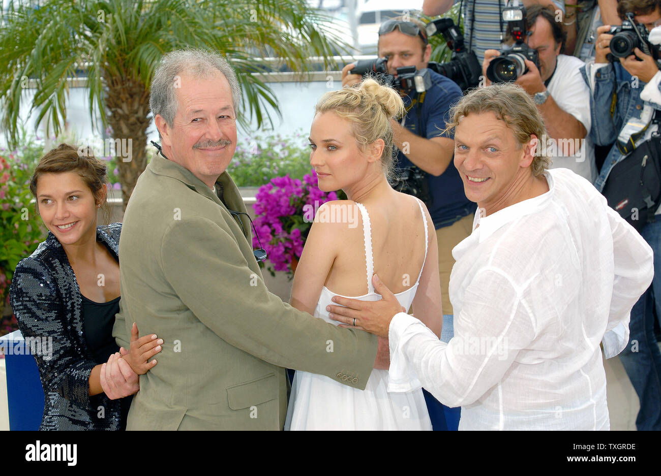 (L-R) Emma de Caunes, director Denys Arcand, Diane Kruger and Marc ...