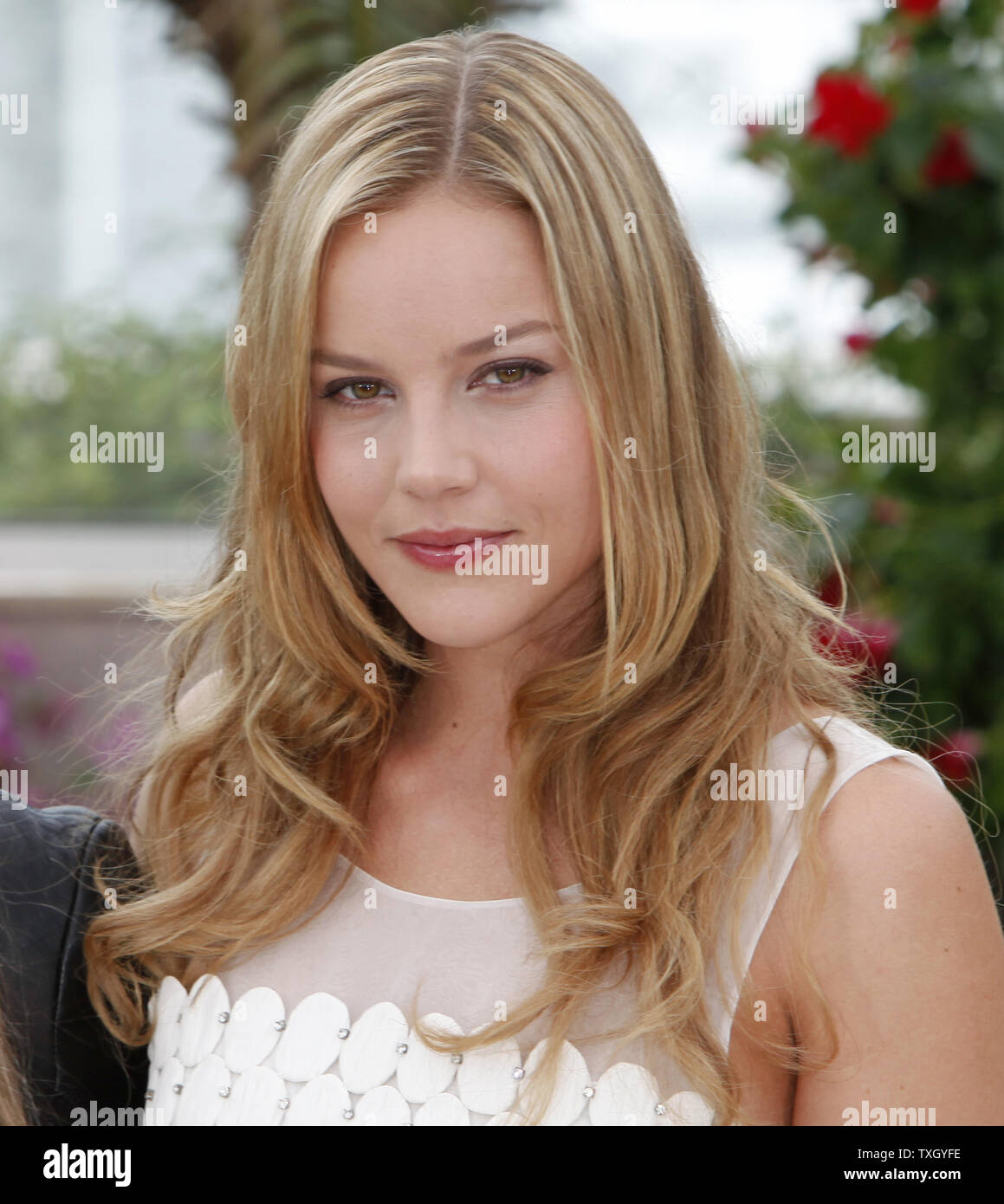 Bright star abbie cornish hi-res stock photography and images - Alamy