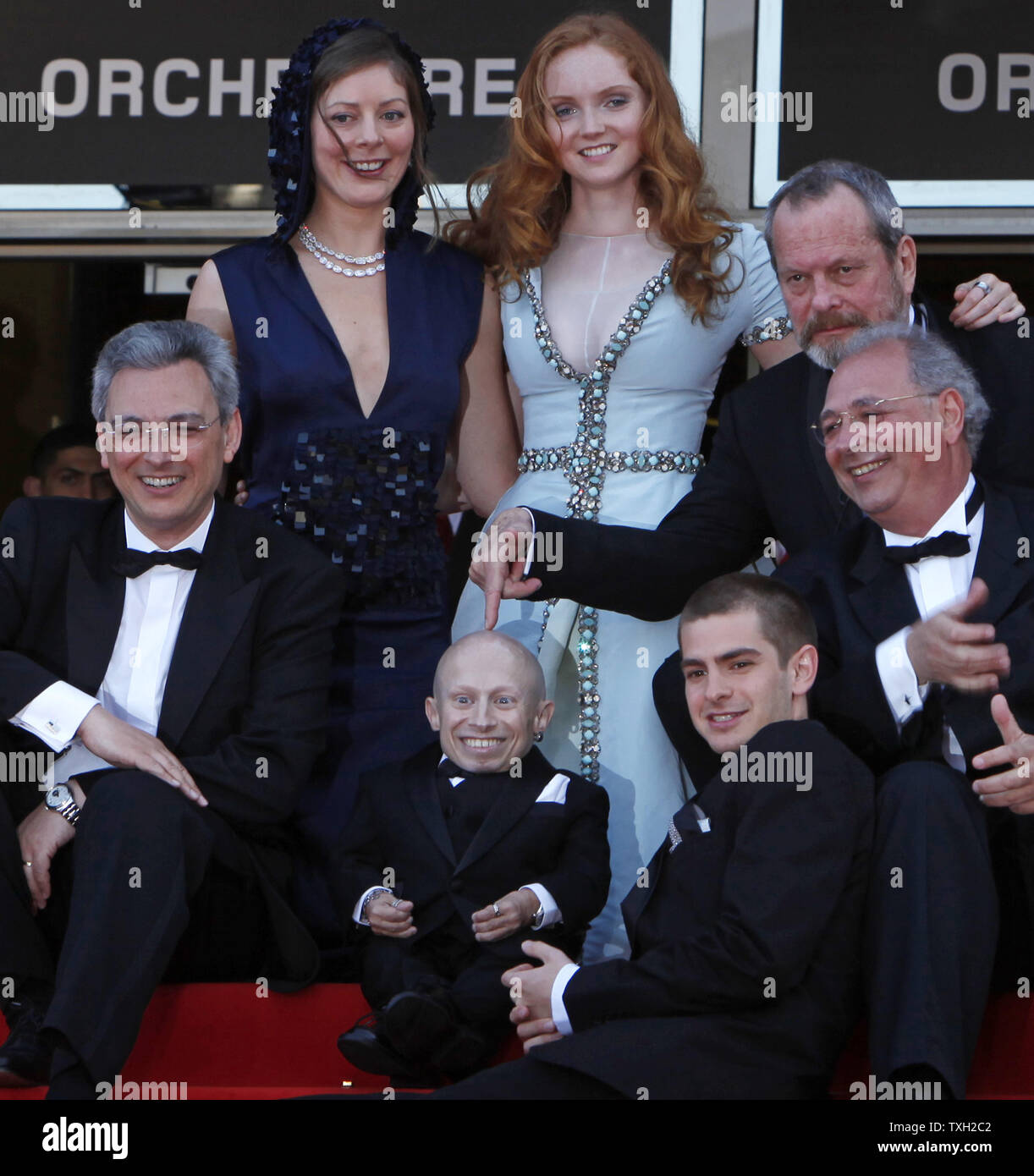 The cast and crew from the film "The Imaginarium of Doctor Parnassus ...