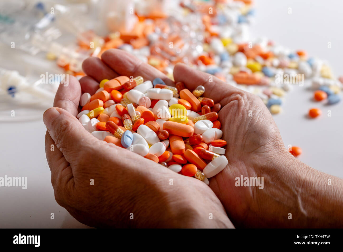 Sterile field hi-res stock photography and images - Alamy