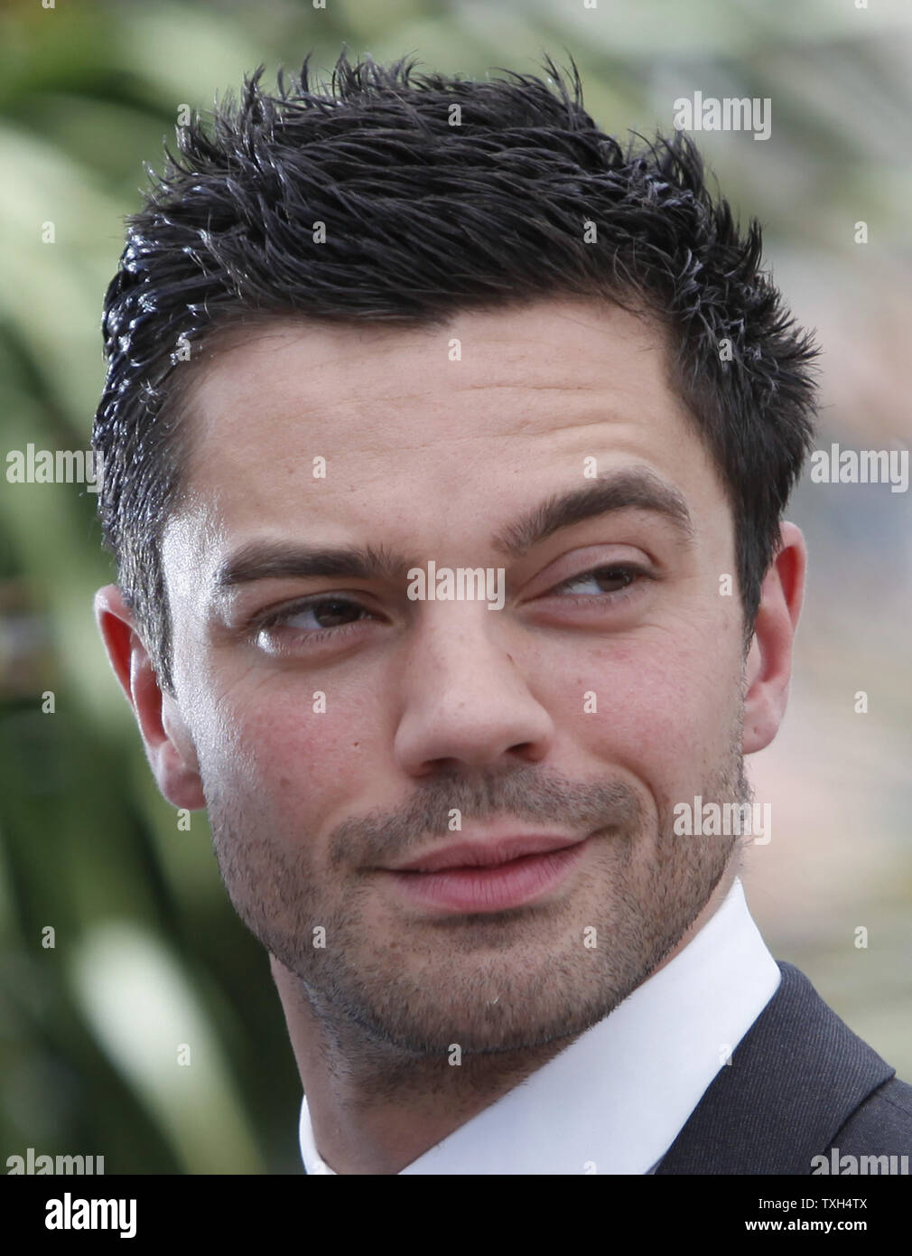 Dominic Cooper arrives at a photocall for the film "Tamara Drewe" at ...