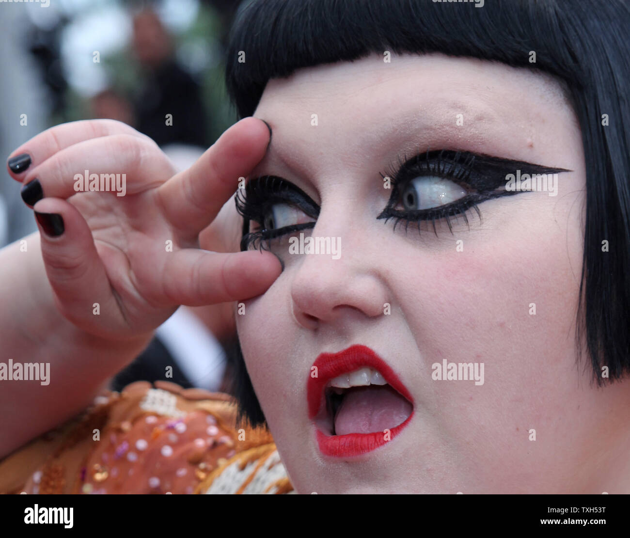 Beth Ditto, lead singer of the group "The Gossip", arrives on the red ...