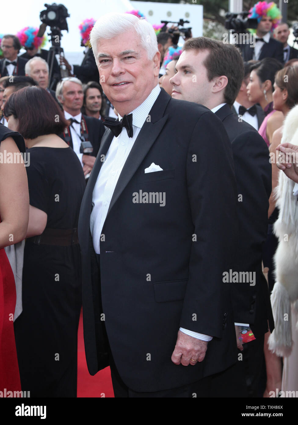 Former U.S. Senator Christopher Dodd arrives on the red carpet before ...