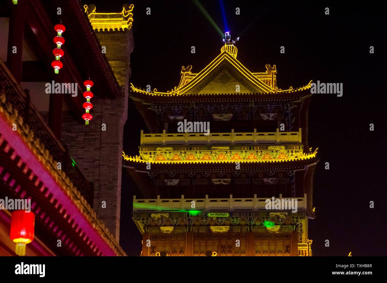 Night view of ancient buildings in Weinan Old Street Stock Photo - Alamy