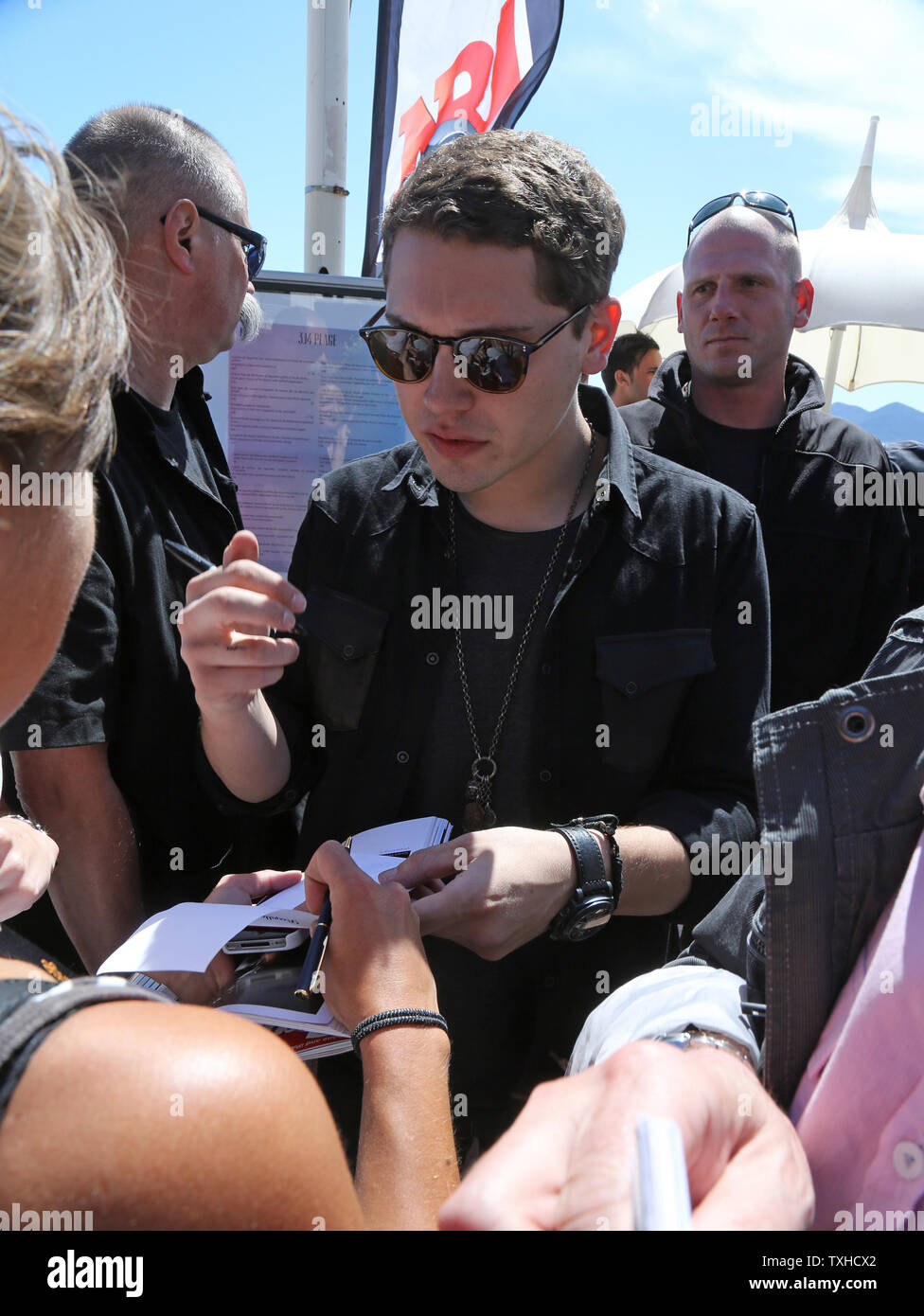 American singer-songwriter Cris Cab signs autographs on the Promenade ...