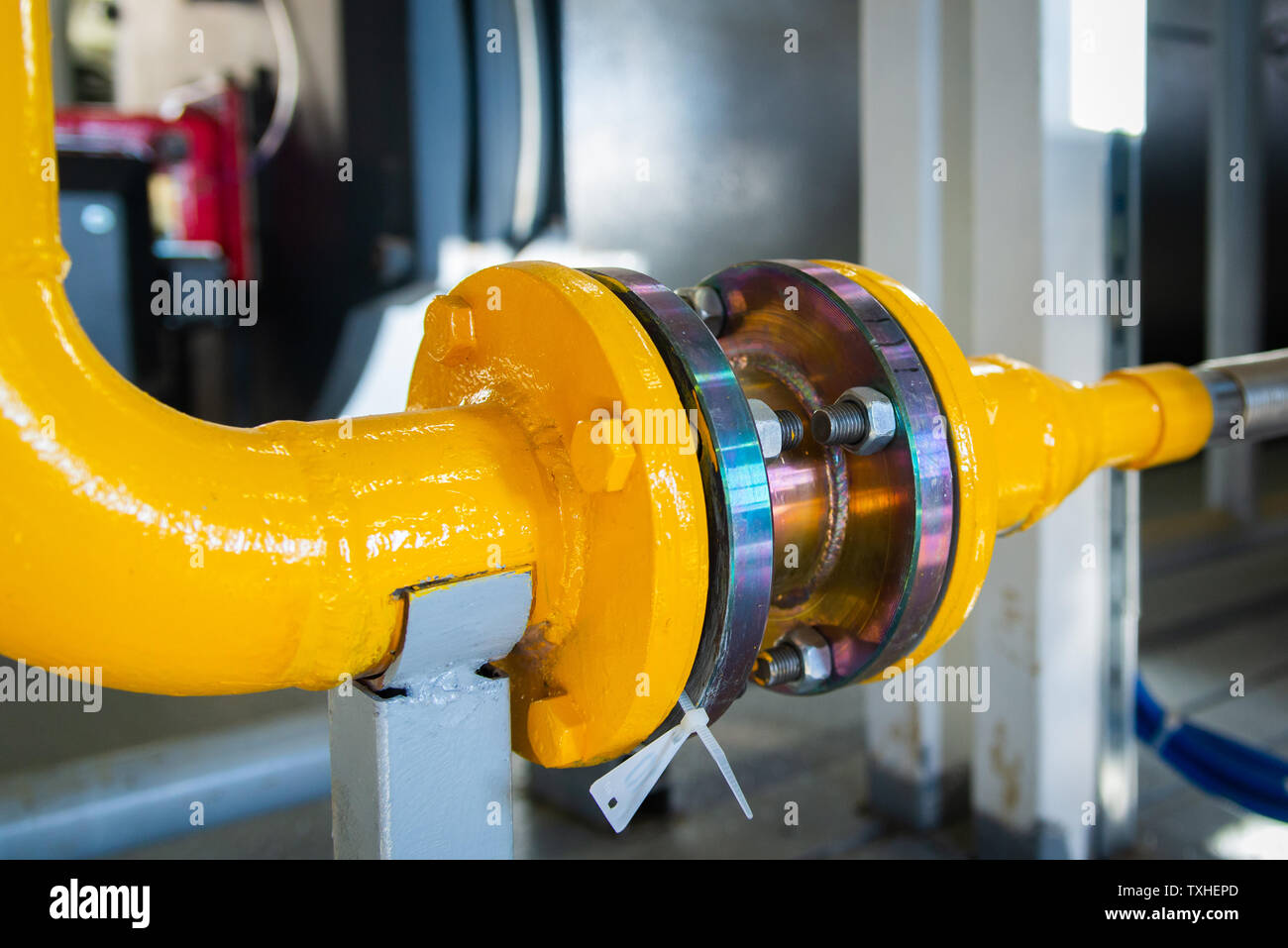 Flange connection detail hi-res stock photography and images - Alamy