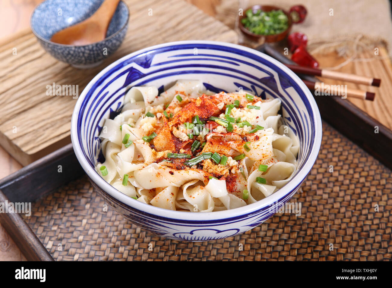 Oil splashed noodles noodles pasta hi-res stock photography and images ...